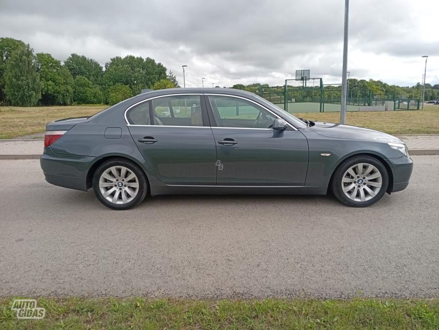 Grey BMW 520 2009 in Vilnius, with an engine capacity of 2.00 L and mileage of 213 thousand km for 4900 €, photo 13 on AUTOMOTO.COM.LV