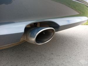 Grey BMW 520 2009 in Vilnius, with an engine capacity of 2.00 L and mileage of 213 thousand km for 4900 €, photo 18 on AUTOMOTO.COM.LV