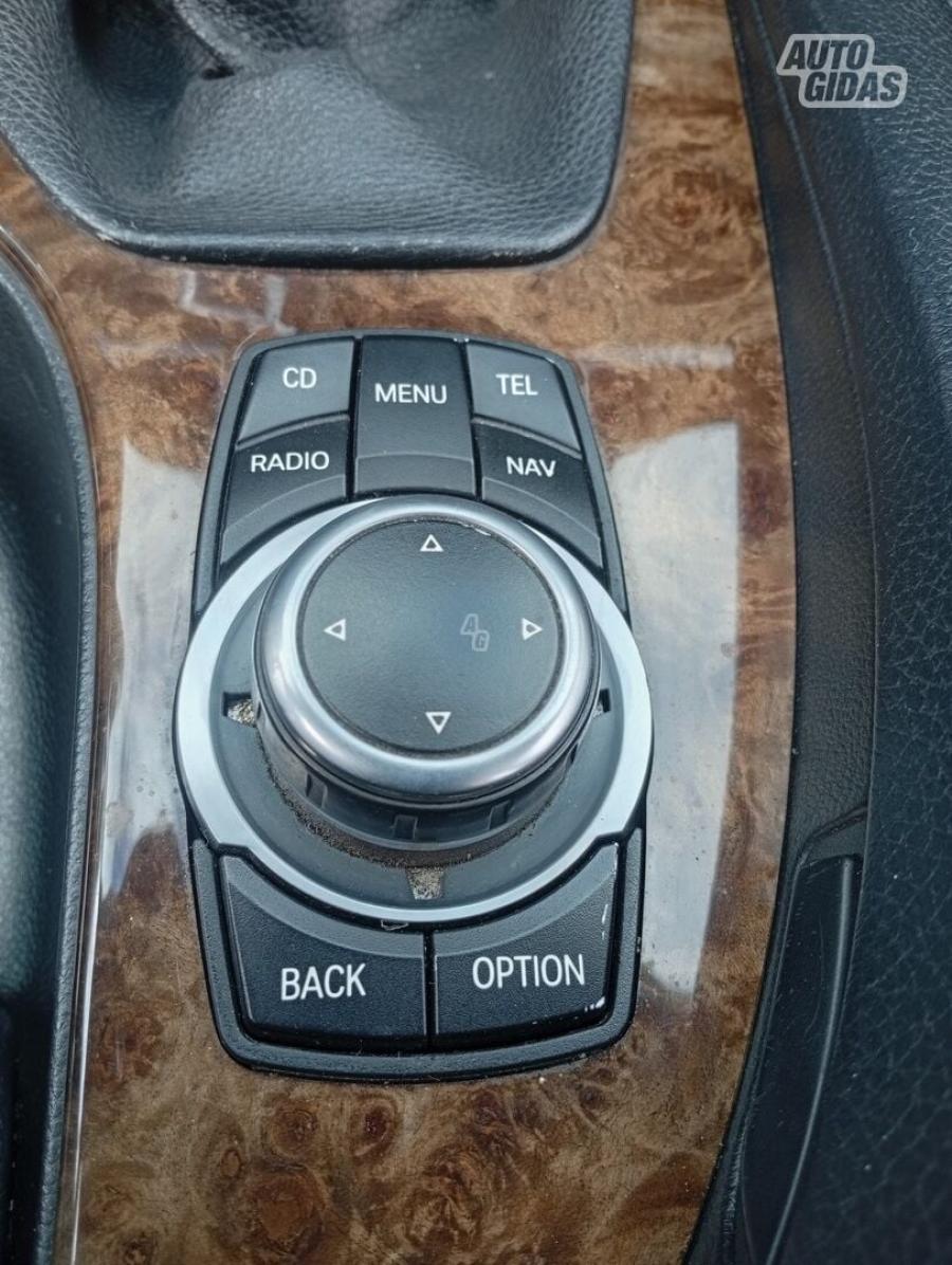 Grey BMW 520 2009 in Vilnius, with an engine capacity of 2.00 L and mileage of 214 thousand km for 4950 €, photo 27 on AUTOMOTO.COM.LV