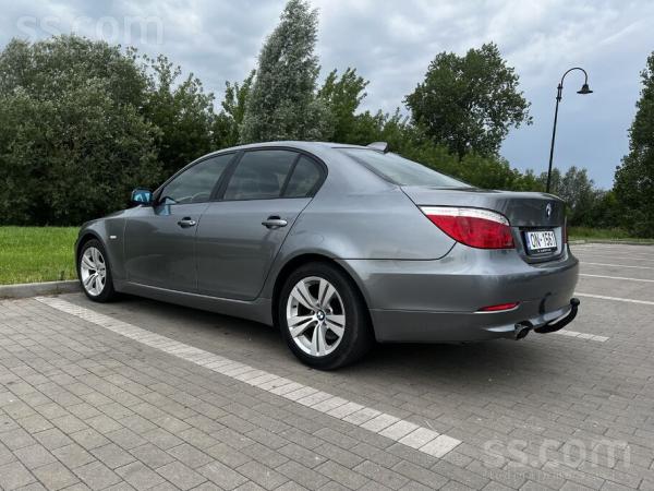 Grey BMW 520 2009 in Daugavpils, with an engine capacity of 2.00 L and mileage of 0 thousand km for 4250 €, photo 3 on AUTOMOTO.COM.LV