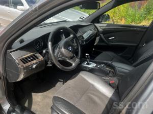 Pelēks BMW 520 2009 Daugavpils, ar dzinēja tilpumu 2.00 L un nobraukumu 0 tūkst. km par 4250 €, foto 11 vietnē AUTOMOTO.COM.LV