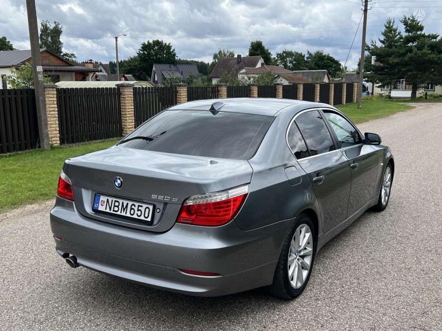 Pelēks BMW 520 2009 Utena, ar dzinēja tilpumu 2.00 L un nobraukumu 346 tūkst. km par 3950 €, foto 11 vietnē AUTOMOTO.COM.LV