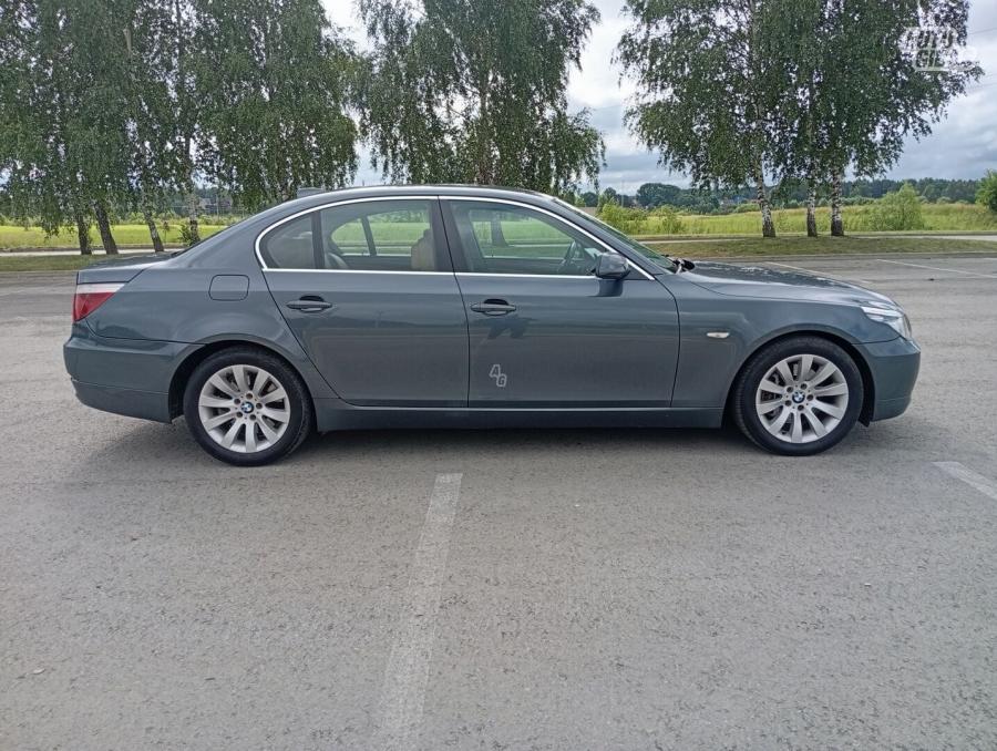 Pelēks BMW 520 2009 Viļņa, ar dzinēja tilpumu 2.00 L un nobraukumu 214 tūkst. km par 5000 €, foto 9 vietnē AUTOMOTO.COM.LV