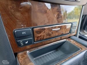 Pelēks BMW 520 2009 Viļņa, ar dzinēja tilpumu 2.00 L un nobraukumu 214 tūkst. km par 5000 €, foto 24 vietnē AUTOMOTO.COM.LV