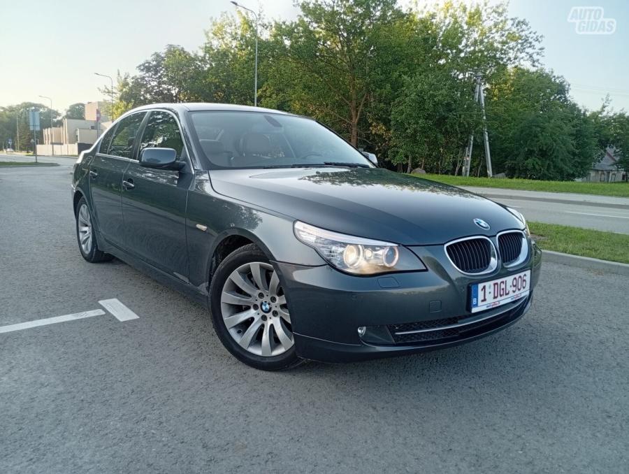 Grey BMW 520 2009 in Vilnius, with an engine capacity of 2.00 L and mileage of 214 thousand km for 4950 €, photo 4 on AUTOMOTO.COM.LV