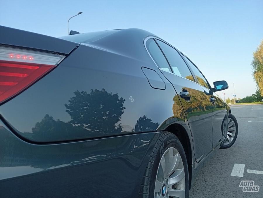 Grey BMW 520 2009 in Vilnius, with an engine capacity of 2.00 L and mileage of 214 thousand km for 4950 €, photo 9 on AUTOMOTO.COM.LV