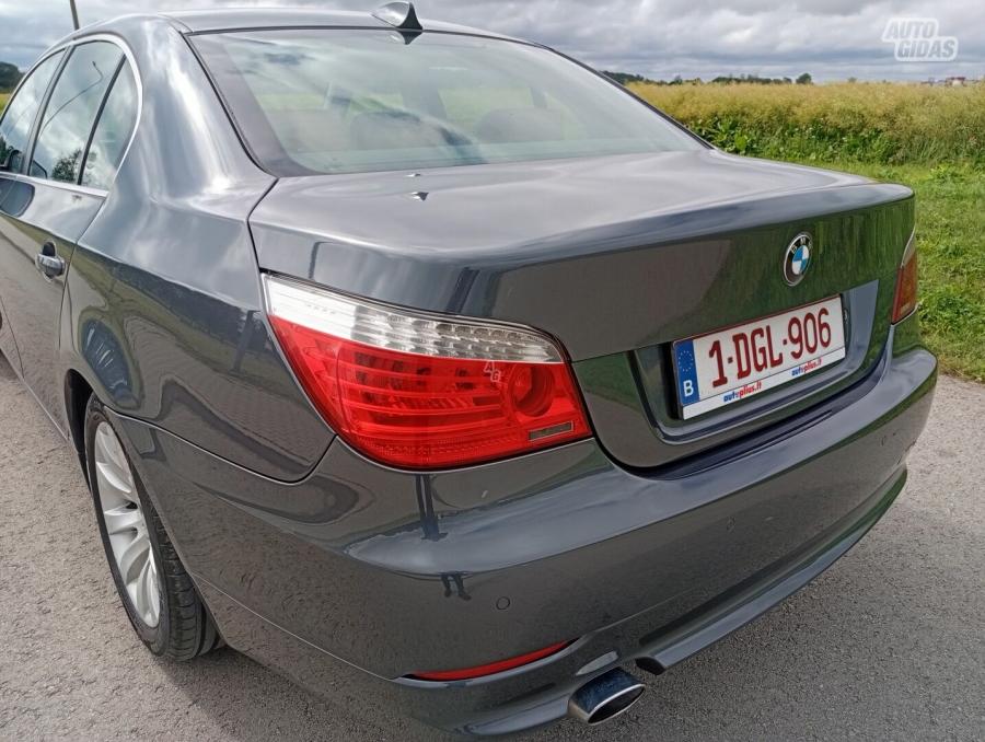 Grey BMW 520 2009 in Vilnius, with an engine capacity of 2.00 L and mileage of 214 thousand km for 4950 €, photo 29 on AUTOMOTO.COM.LV