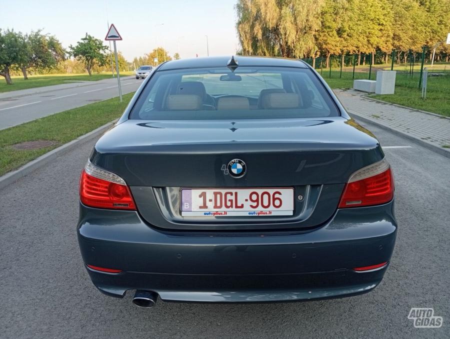 Grey BMW 520 2009 in Vilnius, with an engine capacity of 2.00 L and mileage of 214 thousand km for 4900 €, photo 7 on AUTOMOTO.COM.LV