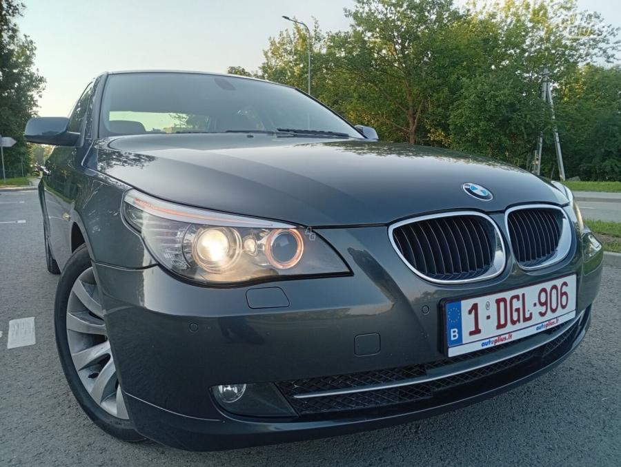 Grey BMW 520 2009 in Vilnius, with an engine capacity of 2.00 L and mileage of 214 thousand km for 4900 €, photo 12 on AUTOMOTO.COM.LV