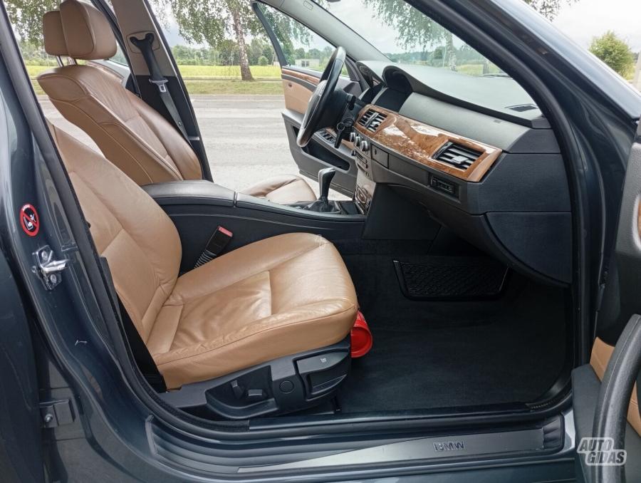 Grey BMW 520 2009 in Vilnius, with an engine capacity of 2.00 L and mileage of 214 thousand km for 4900 €, photo 18 on AUTOMOTO.COM.LV
