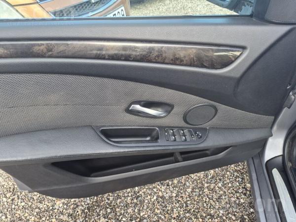Grey BMW 520 2009 in Daugavpils, with an engine capacity of 2.00 L and mileage of 0 thousand km for 3900 €, photo 9 on AUTOMOTO.COM.LV