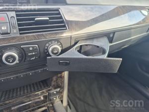 Серый БМВ 520 2009 в Даугавпилс, объемом двигателя 2.00 л и пробегом 0 тыс. км за 3900 €, фото 15 на AUTOMOTO.COM.LV