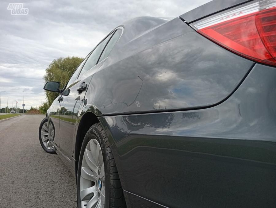 Pelēks BMW 520 2009 Viļņa, ar dzinēja tilpumu 2.00 L un nobraukumu 214 tūkst. km par 4550 €, foto 11 vietnē AUTOMOTO.COM.LV