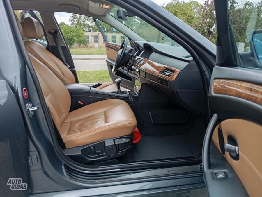Pelēks BMW 520 2009 Viļņa, ar dzinēja tilpumu 2.00 L un nobraukumu 214 tūkst. km par 4550 €, foto 20 vietnē AUTOMOTO.COM.LV