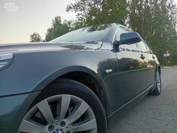 Pelēks BMW 520 2009 Viļņa, ar dzinēja tilpumu 2.00 L un nobraukumu 214 tūkst. km par 4550 €, foto 9 vietnē AUTOMOTO.COM.LV