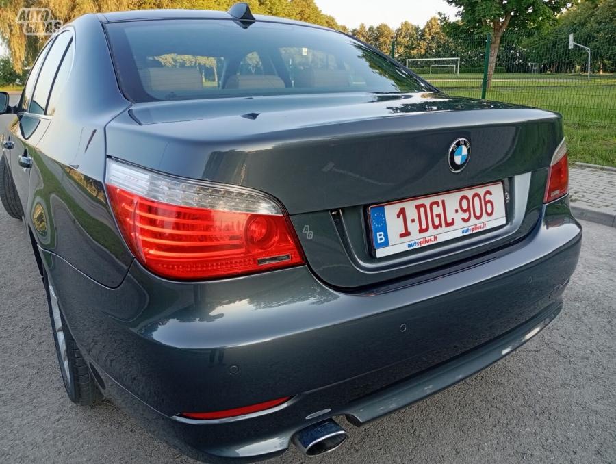 Grey BMW 520 2009 in Vilnius, with an engine capacity of 2.00 L and mileage of 214 thousand km for 4550 €, photo 12 on AUTOMOTO.COM.LV