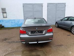 Grey BMW 520 2009 in Siauliai, with an engine capacity of 2.00 L and mileage of 316 thousand km for 3550 €, photo 7 on AUTOMOTO.COM.LV