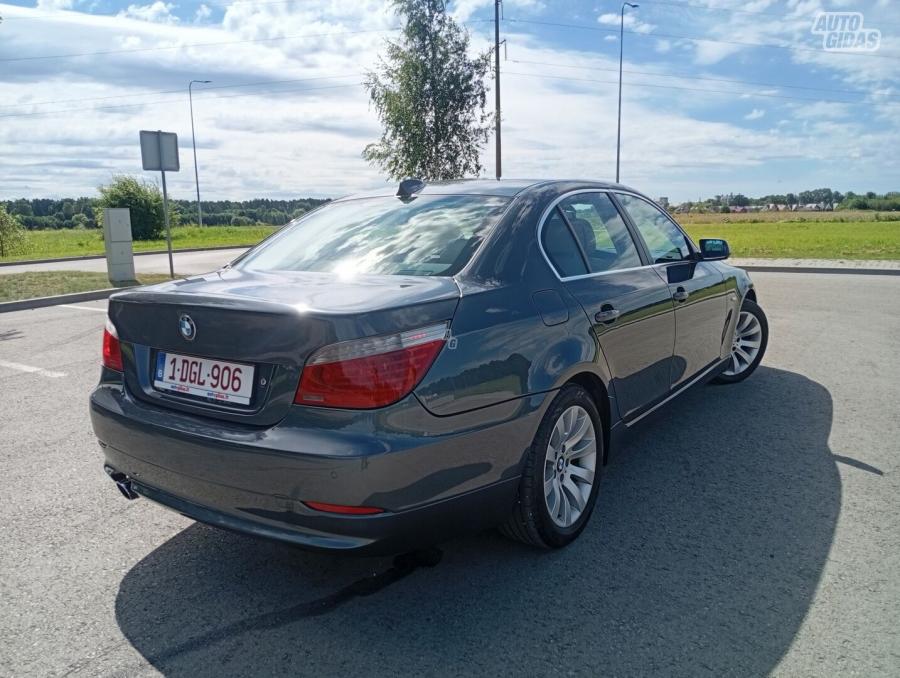 Grey BMW 520 2009 in Vilnius, with an engine capacity of 2.00 L and mileage of 214 thousand km for 4700 €, photo 6 on AUTOMOTO.COM.LV
