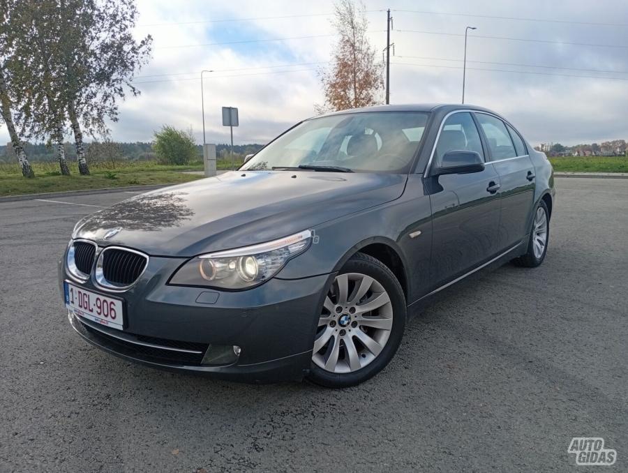 Grey BMW 520 2009 in Vilnius, with an engine capacity of 2.00 L and mileage of 214 thousand km for 4700 €, photo 1 on AUTOMOTO.COM.LV