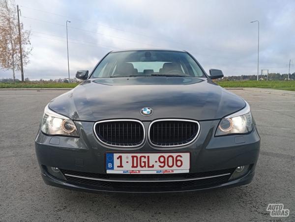 Pelēks BMW 520 2009 Viļņa, ar dzinēja tilpumu 2.00 L un nobraukumu 214 tūkst. km par 4700 €, foto 3 vietnē AUTOMOTO.COM.LV