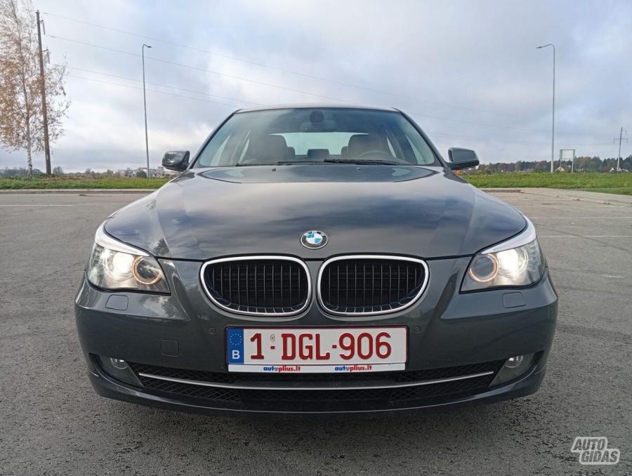 Grey BMW 520 2009 in Vilnius, with an engine capacity of 2.00 L and mileage of 214 thousand km for 4700 €, photo 3 on AUTOMOTO.COM.LV