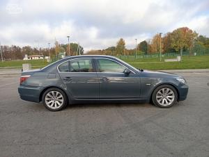 Grey BMW 520 2009 in Vilnius, with an engine capacity of 2.00 L and mileage of 214 thousand km for 4700 €, photo 13 on AUTOMOTO.COM.LV