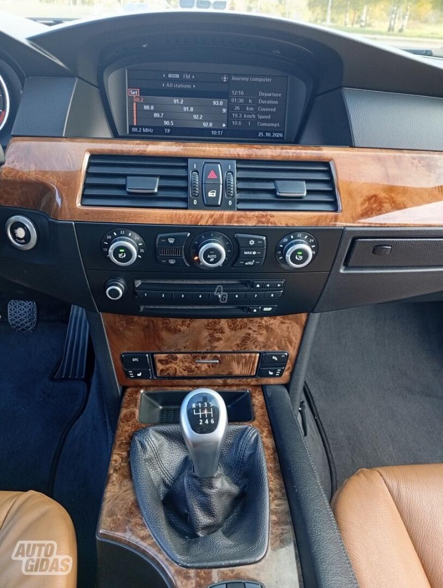 Grey BMW 520 2009 in Vilnius, with an engine capacity of 2.00 L and mileage of 214 thousand km for 4700 €, photo 28 on AUTOMOTO.COM.LV