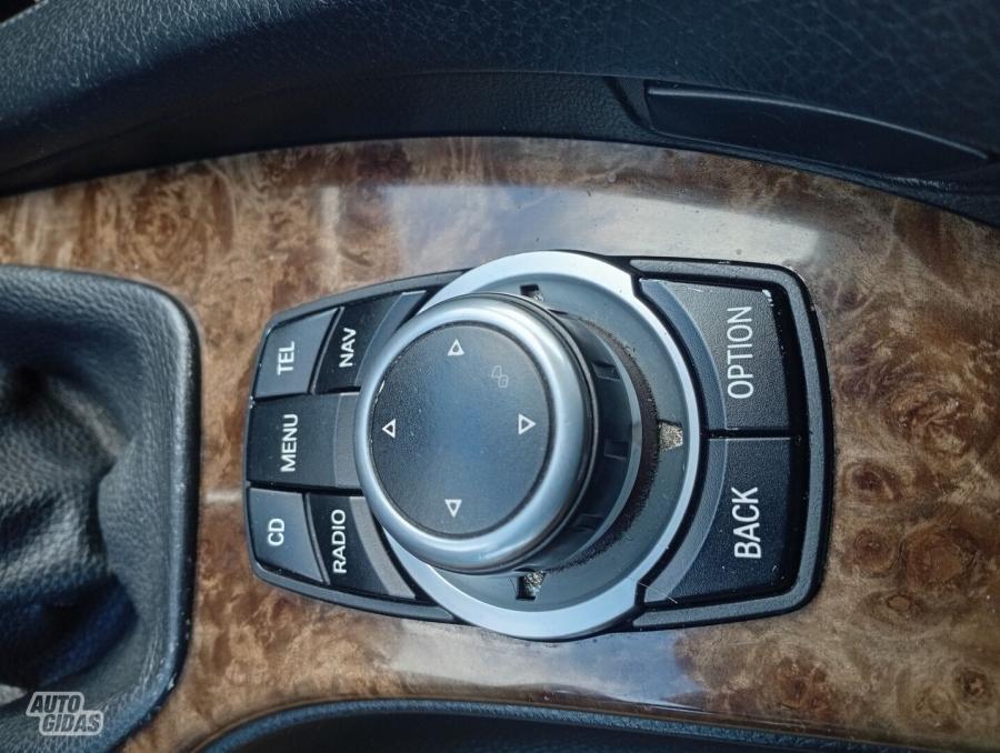 Grey BMW 520 2009 in Vilnius, with an engine capacity of 2.00 L and mileage of 214 thousand km for 4700 €, photo 34 on AUTOMOTO.COM.LV