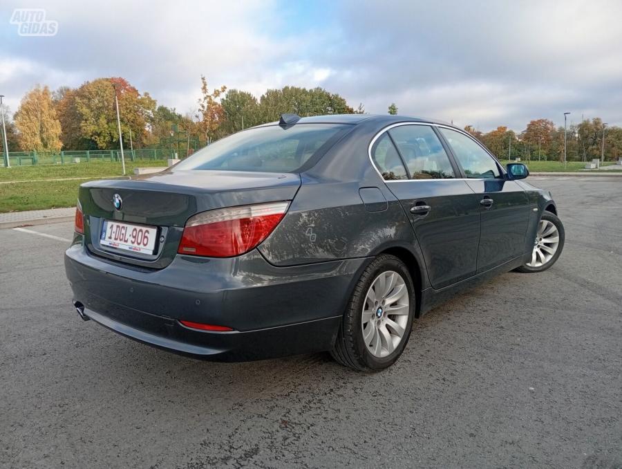 Grey BMW 520 2009 in Vilnius, with an engine capacity of 2.00 L and mileage of 214 thousand km for 4700 €, photo 6 on AUTOMOTO.COM.LV