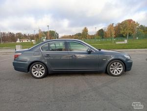 Grey BMW 520 2009 in Vilnius, with an engine capacity of 2.00 L and mileage of 214 thousand km for 4700 €, photo 9 on AUTOMOTO.COM.LV