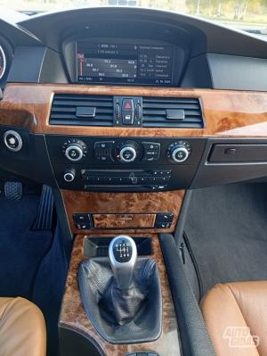 Grey BMW 520 2009 in Vilnius, with an engine capacity of 2.00 L and mileage of 214 thousand km for 4700 €, photo 17 on AUTOMOTO.COM.LV