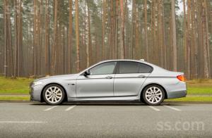 Grey BMW 520 2010 in Riga, with an engine capacity of 2.00 L and mileage of 278 thousand km for 10290 €, photo 5 on AUTOMOTO.COM.LV