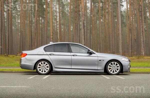 Grey BMW 520 2010 in Riga, with an engine capacity of 2.00 L and mileage of 278 thousand km for 10290 €, photo 9 on AUTOMOTO.COM.LV