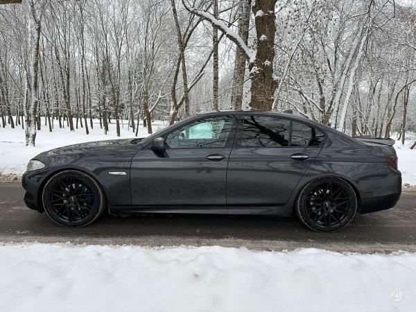 Pelēks BMW 520 2010 Panevēža, ar dzinēja tilpumu 2.00 L un nobraukumu 332 tūkst. km par 7250 €, foto 2 vietnē AUTOMOTO.COM.LV