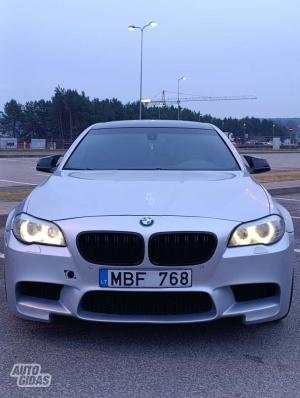 Pelēks BMW 520 2010 Viļņa, ar dzinēja tilpumu 2.00 L un nobraukumu 350 tūkst. km par 7150 €, foto 4 vietnē AUTOMOTO.COM.LV
