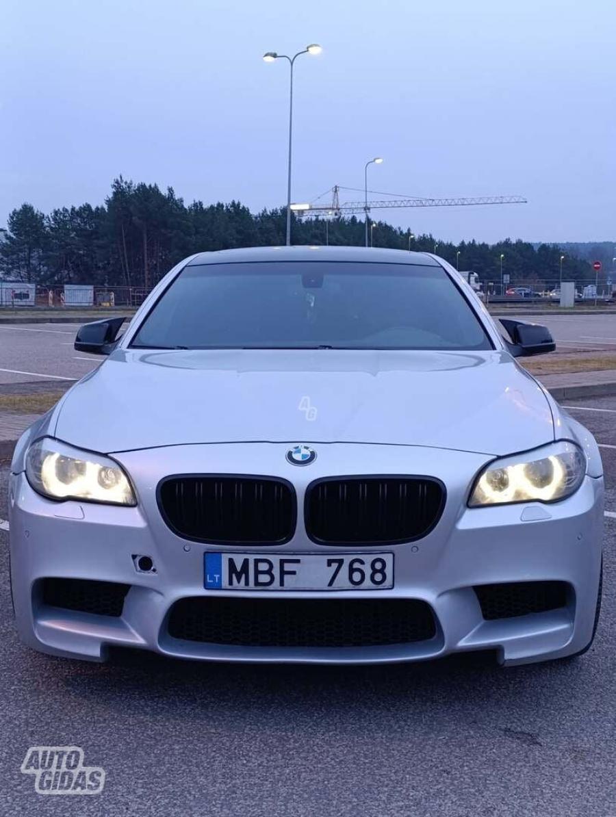 Pelēks BMW 520 2010 Viļņa, ar dzinēja tilpumu 2.00 L un nobraukumu 350 tūkst. km par 7150 €, foto 4 vietnē AUTOMOTO.COM.LV