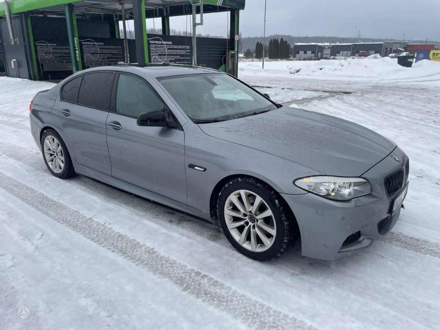 Pelēks BMW 520 2010 Jonava, ar dzinēja tilpumu 2.00 L un nobraukumu 370 tūkst. km par 8500 €, foto 5 vietnē AUTOMOTO.COM.LV