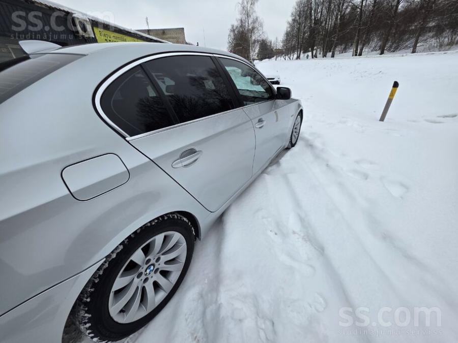 Pelēks BMW 520 2010 Tukums, ar dzinēja tilpumu 2.00 L un nobraukumu 283 tūkst. km par 5200 €, foto 17 vietnē AUTOMOTO.COM.LV