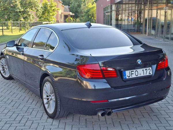 Grey BMW 520 2010 in Silute, with an engine capacity of 2.00 L and mileage of 335 thousand km for 7200 €, photo 10 on AUTOMOTO.COM.LV