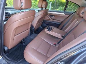 Grey BMW 520 2010 in Silute, with an engine capacity of 2.00 L and mileage of 335 thousand km for 7200 €, photo 15 on AUTOMOTO.COM.LV