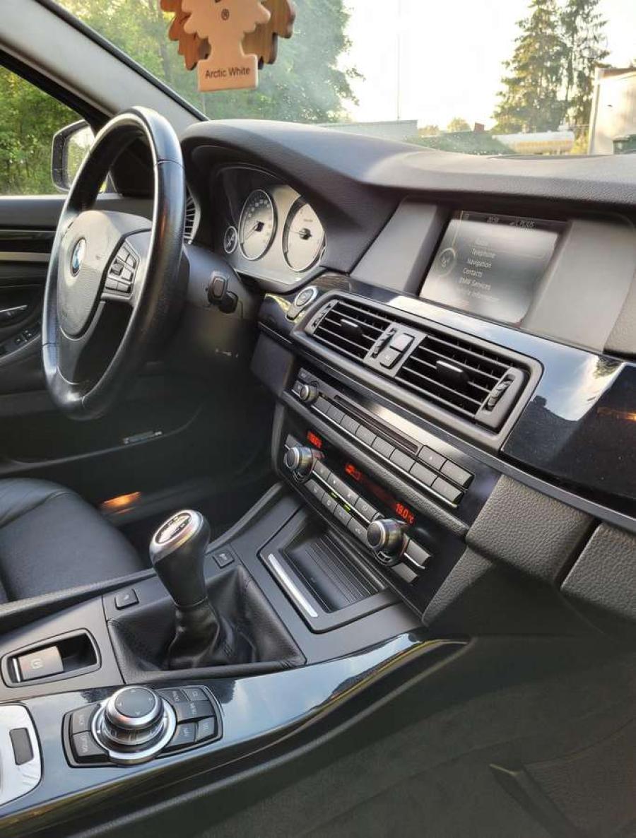 Pelēks BMW 520 2010 Klaipėda, ar dzinēja tilpumu 2.00 L un nobraukumu 310 tūkst. km par 5000 €, foto 9 vietnē AUTOMOTO.COM.LV