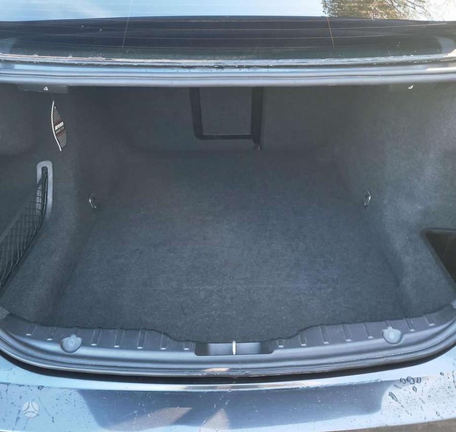 Pelēks BMW 520 2010 Klaipėda, ar dzinēja tilpumu 2.00 L un nobraukumu 310 tūkst. km par 5000 €, foto 13 vietnē AUTOMOTO.COM.LV