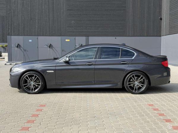 Pelēks BMW 520 2010 Šauļi, ar dzinēja tilpumu 2.00 L un nobraukumu 330 tūkst. km par 9500 €, foto 9 vietnē AUTOMOTO.COM.LV