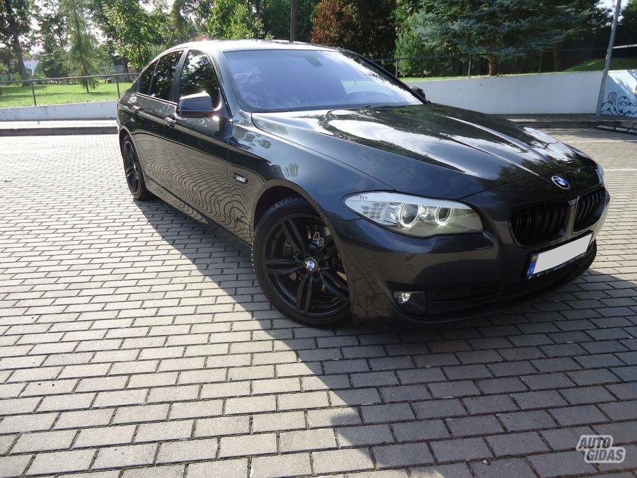 Pelēks BMW 520 2010 Jurbarkas, ar dzinēja tilpumu 2.00 L un nobraukumu 278 tūkst. km par 6700 €, foto 3 vietnē AUTOMOTO.COM.LV