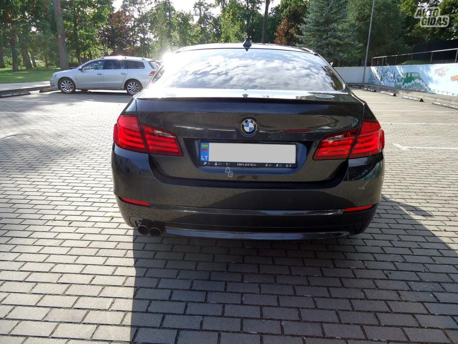 Pelēks BMW 520 2010 Jurbarkas, ar dzinēja tilpumu 2.00 L un nobraukumu 278 tūkst. km par 6700 €, foto 7 vietnē AUTOMOTO.COM.LV