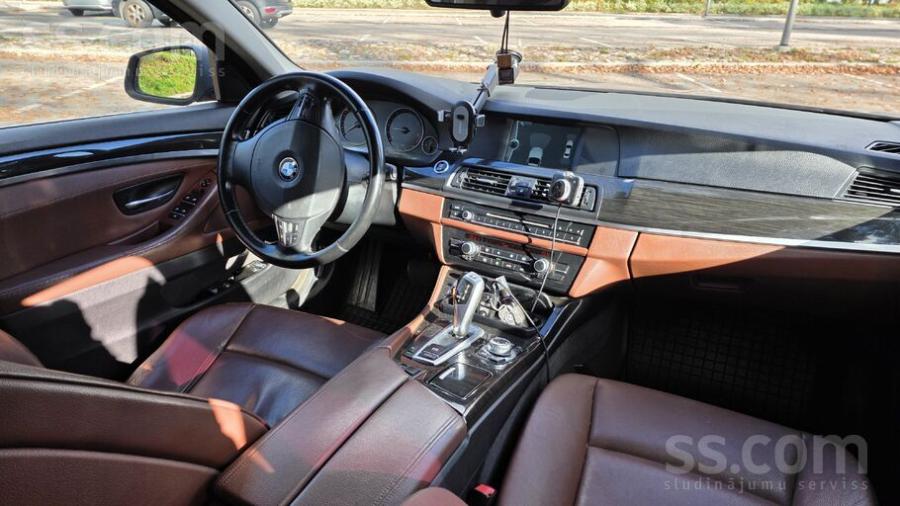 Pelēks BMW 520 2010 Daugavpils, ar dzinēja tilpumu 2.00 L un nobraukumu 280 tūkst. km par 7100 €, foto 6 vietnē AUTOMOTO.COM.LV