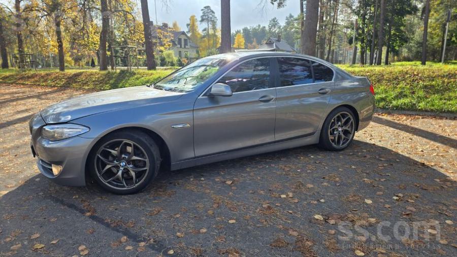 Pelēks BMW 520 2010 Daugavpils, ar dzinēja tilpumu 2.00 L un nobraukumu 280 tūkst. km par 7100 €, foto 9 vietnē AUTOMOTO.COM.LV