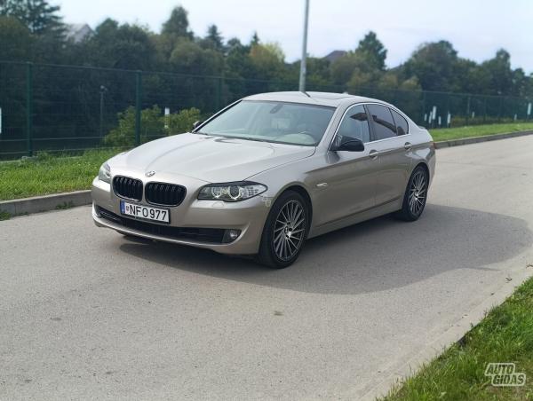 Pelēks BMW 520 2011 Kauņa, ar dzinēja tilpumu 2.00 L un nobraukumu 275 tūkst. km par 5500 €, foto 4 vietnē AUTOMOTO.COM.LV