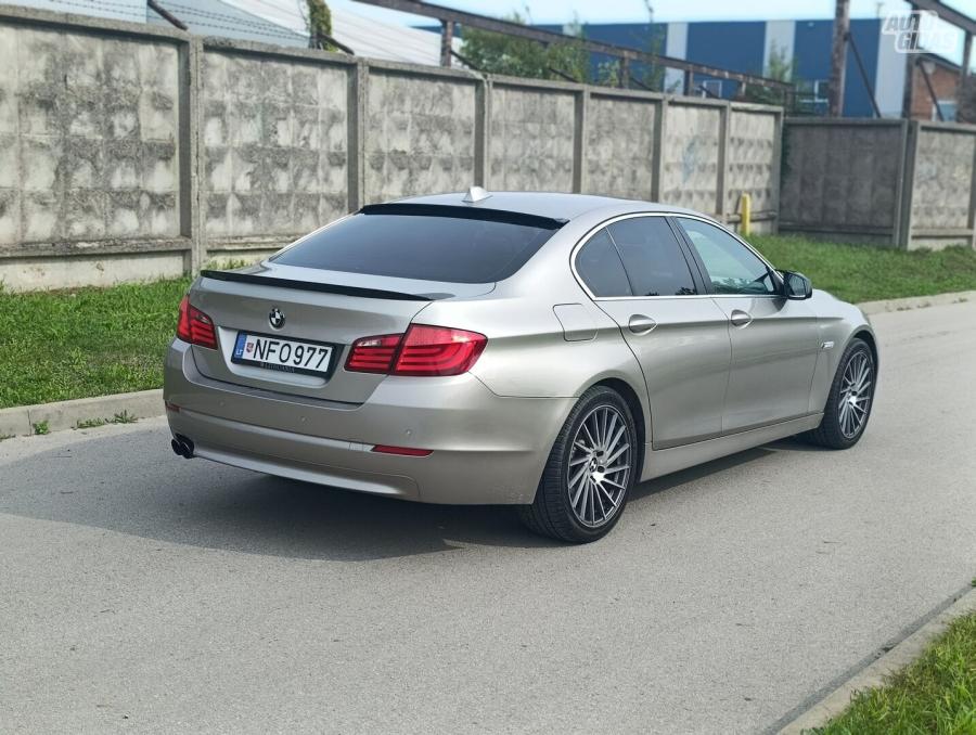 Grey BMW 520 2011 in Kaunas, with an engine capacity of 2.00 L and mileage of 275 thousand km for 5500 €, photo 5 on AUTOMOTO.COM.LV