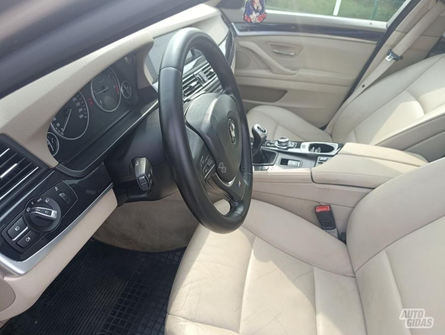 Grey BMW 520 2011 in Kaunas, with an engine capacity of 2.00 L and mileage of 275 thousand km for 5500 €, photo 11 on AUTOMOTO.COM.LV